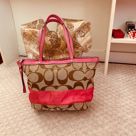 Coach | Bags | Authentic Coach Signature C | Poshmark